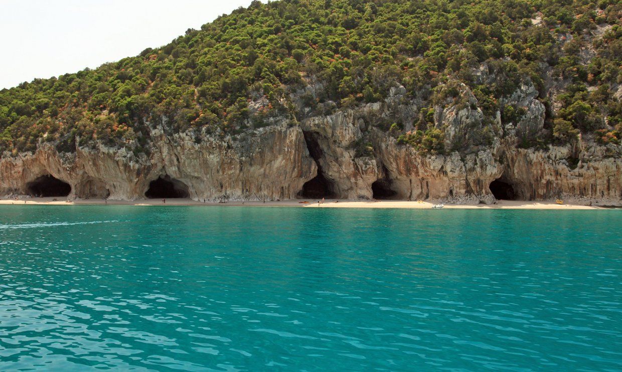 Sardinia’s caves and grottoes: mysterious and adventurous | discover ...
