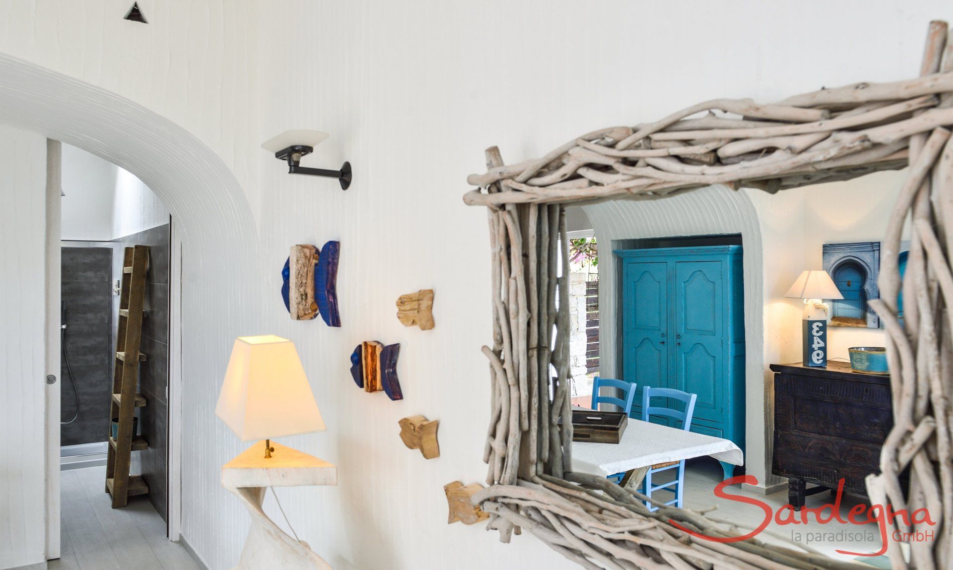 View to the sea and sandy beach | discover-sardinia.com