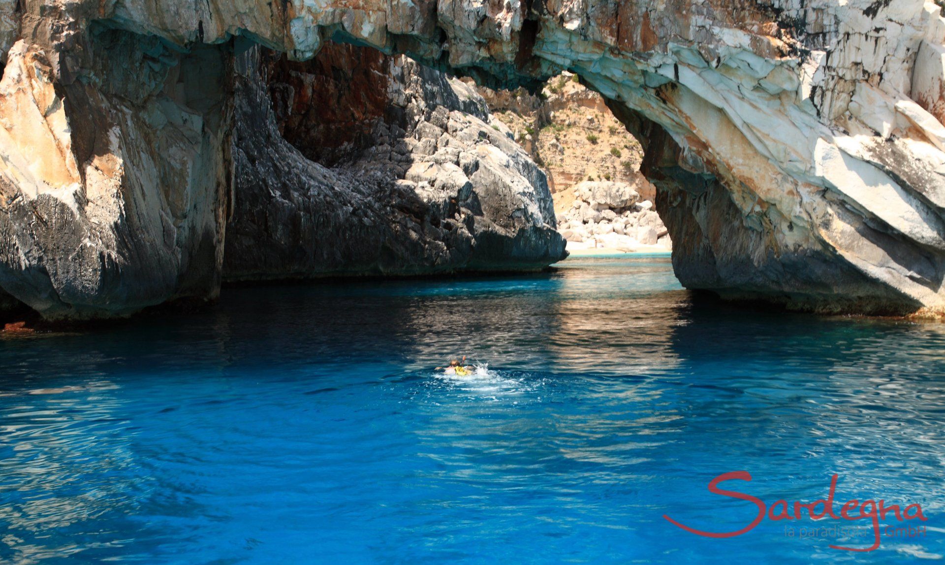 Sardinia’s caves and grottoes: mysterious and adventurous | discover ...