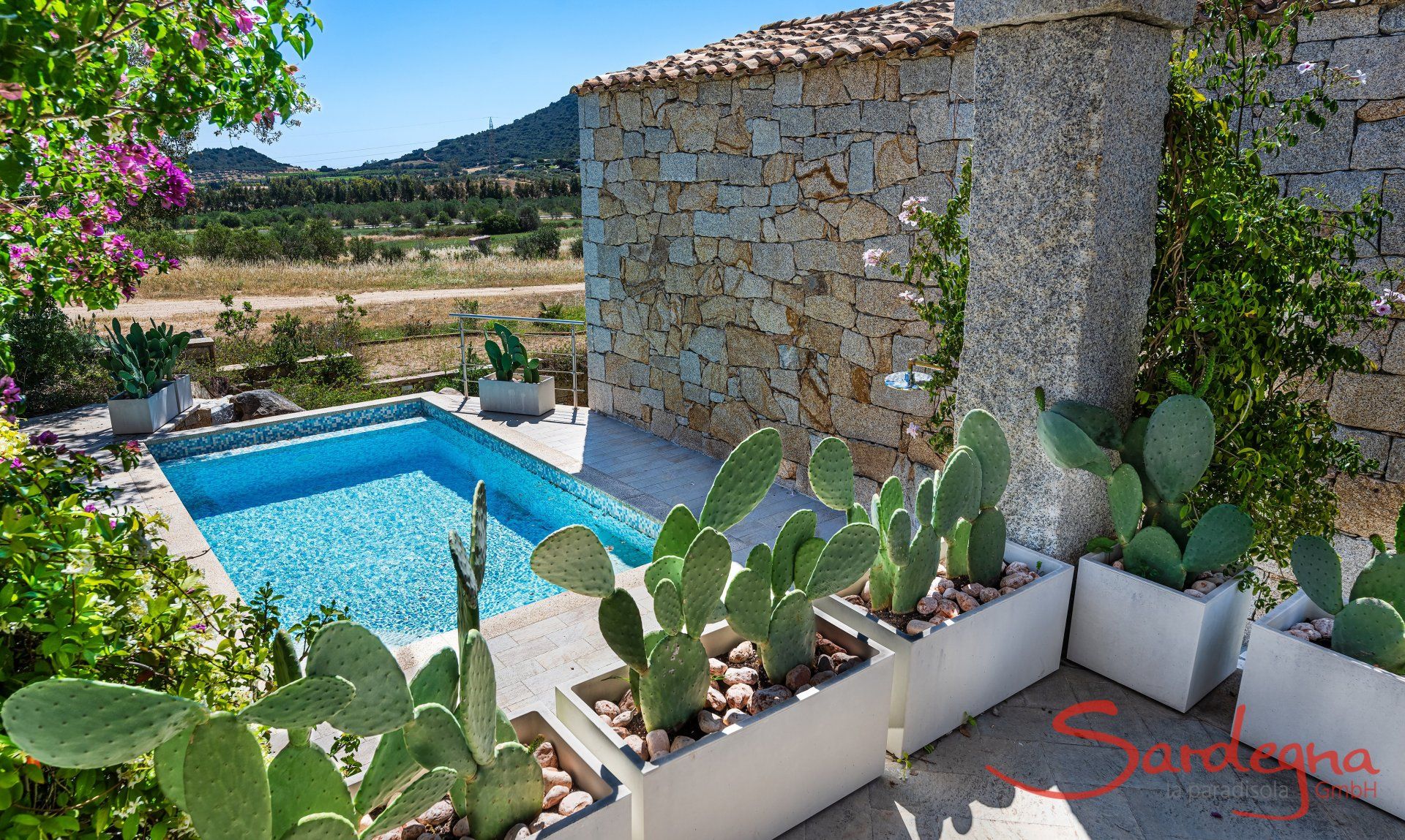 Dream villa with private pool | discover-sardinia.com
